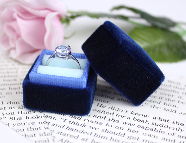 Ombre Blue Velvet Ring Box – The Family Joolz